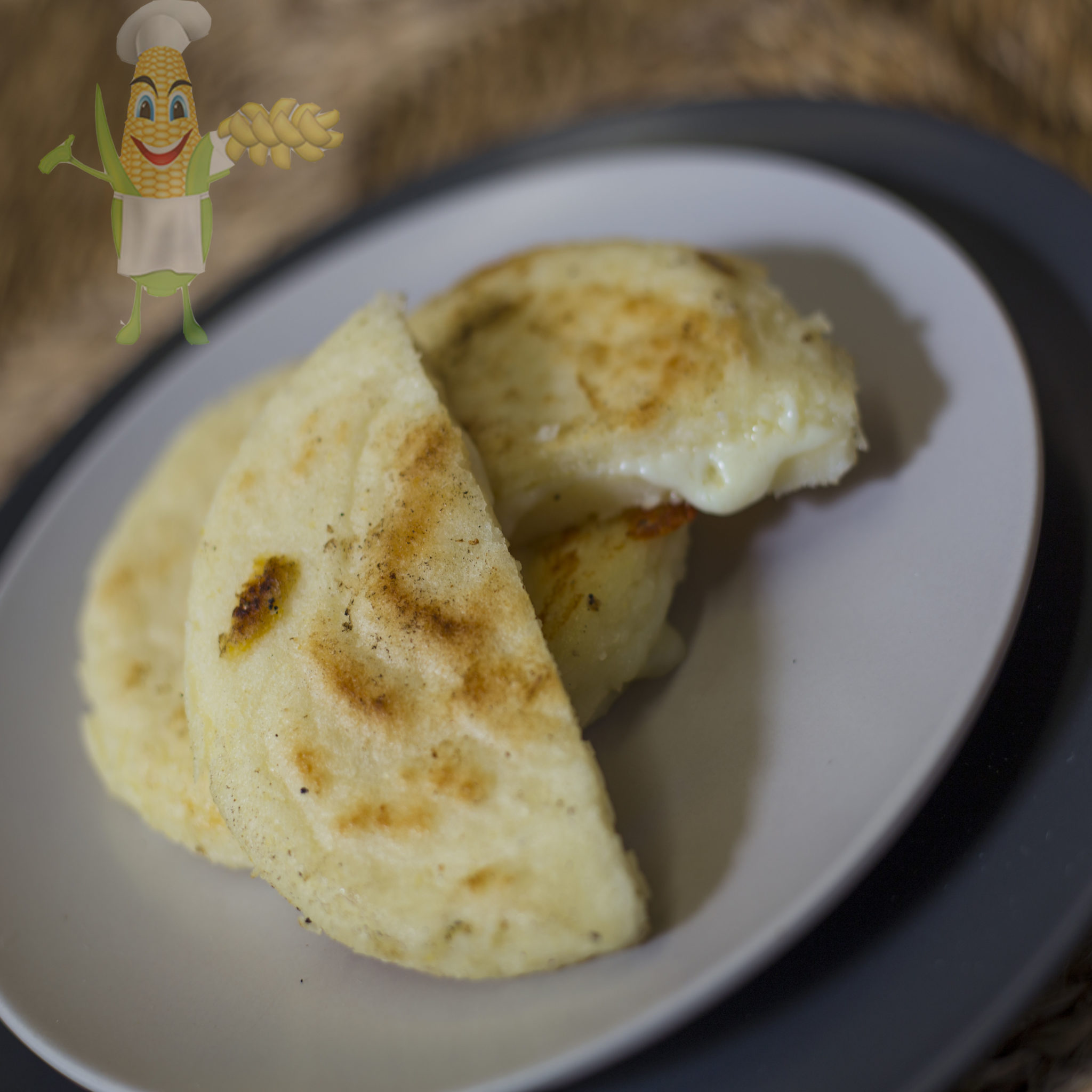 Arepas de Choclo Rellenas de Queso – Happy Corn – Empanadas de maiz